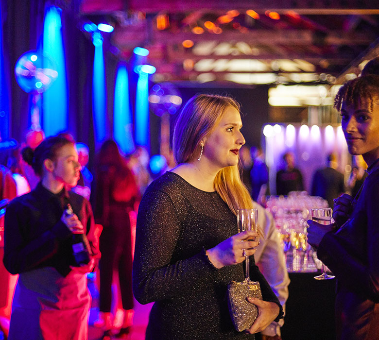 How To Engage Guest During Formal Dinners